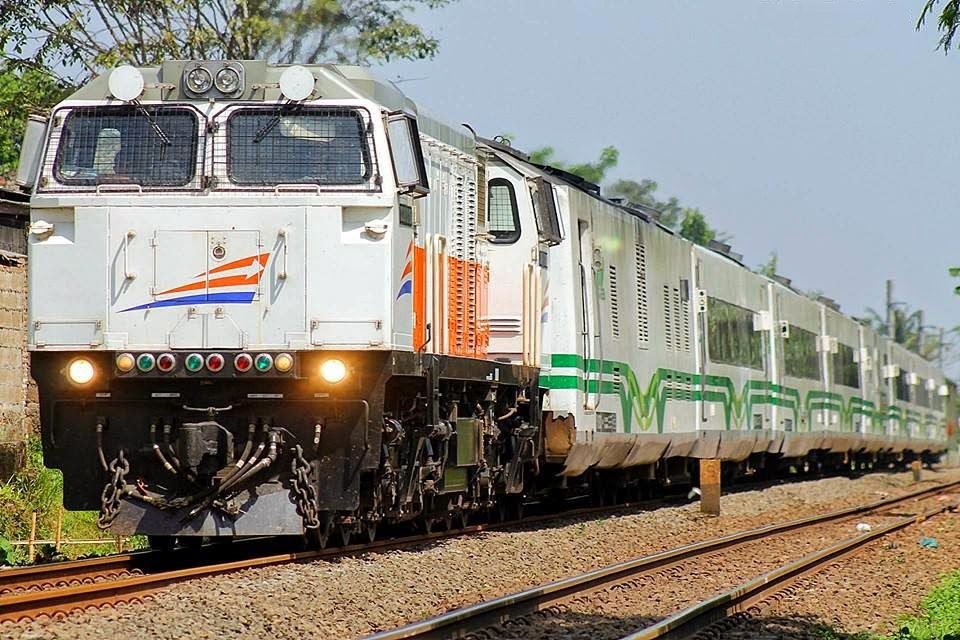 KA ARGO BROMO ANGGREK GUNAKAN KERETA EKSEKUTIF NEW GENERATION MULAI 29 ...