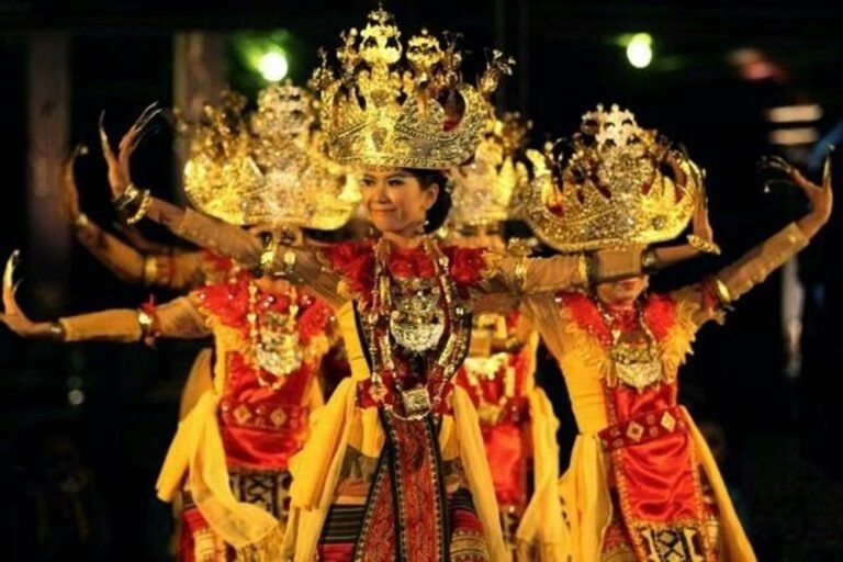 TARI SIGEH PENGUNTEN, WARISAN BUDAYA LAMPUNG YANG MENDUNIA - Siarindo Media