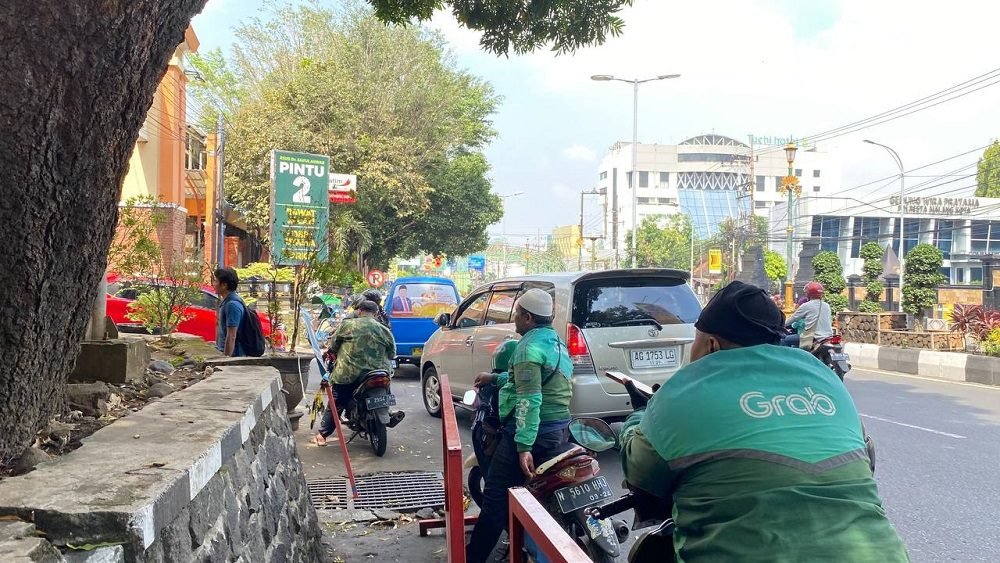 LOKASI STRATEGIS, RSUD. Dr. SAIFUL ANWAR PERMUDAH AKSES PASIEN LEWAT ...
